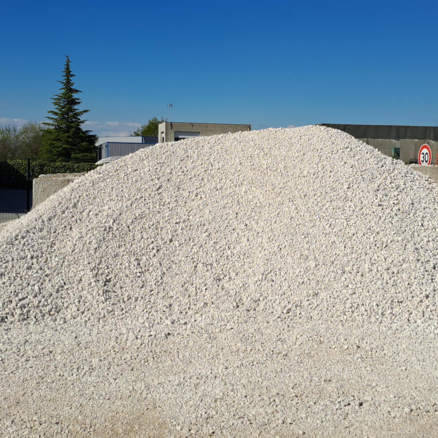 Gravier 10/40 concassé calcaire - Via Materiaux